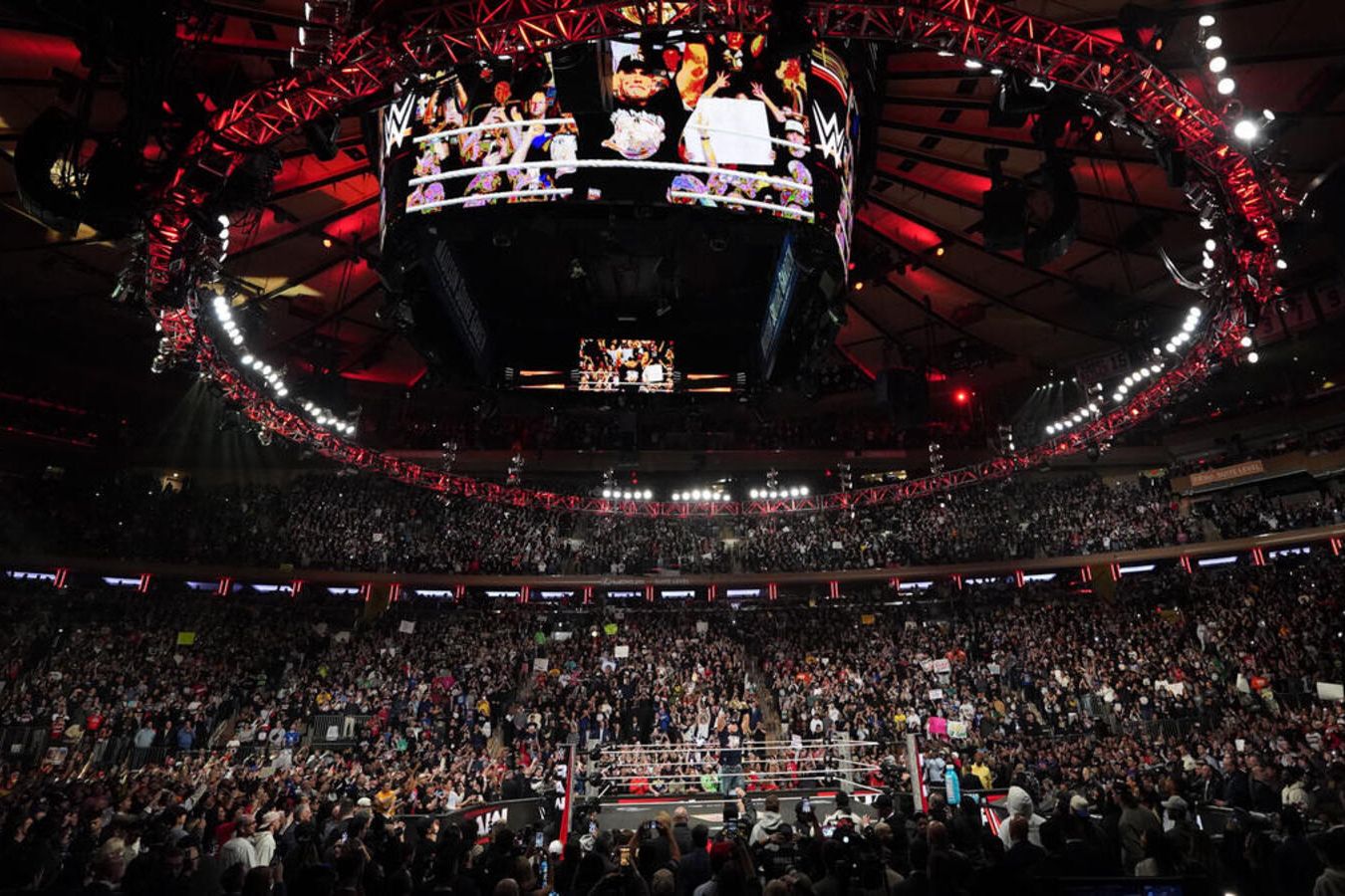 Трансформация «Мэдисон Сквер Гарден», где за 4 дня прошли мероприятия ...