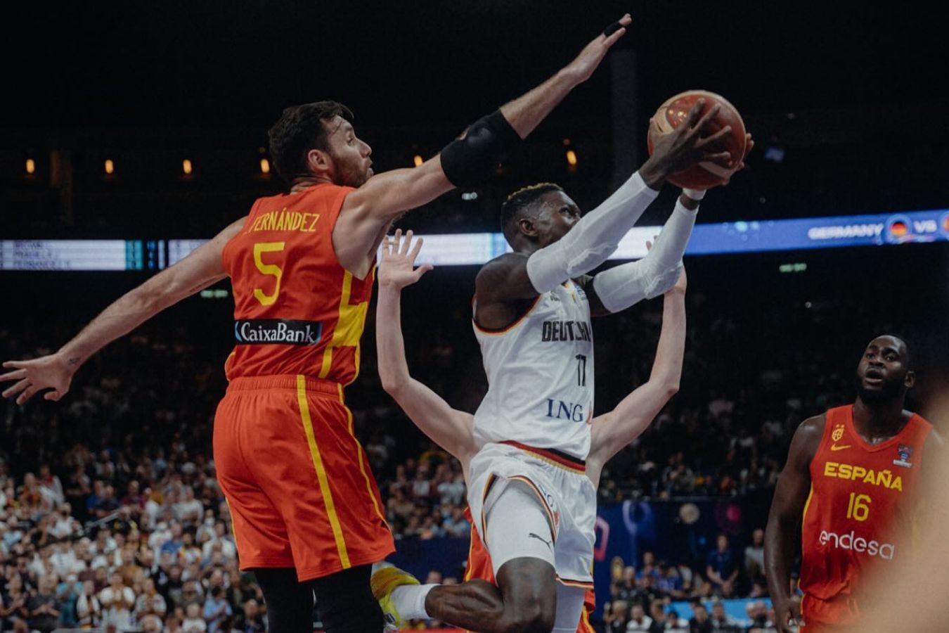 Шрёдер, Вагнер и Тайс вошли в состав сборной Германии на Евробаскет ...