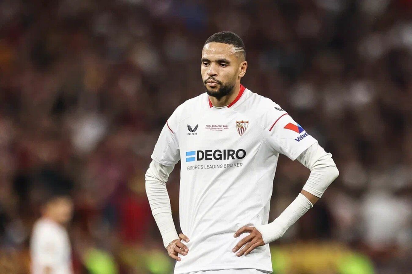 «МЮ» недоволен желанием Гирасси перейти в «Тоттенхэм» и видит ему ...