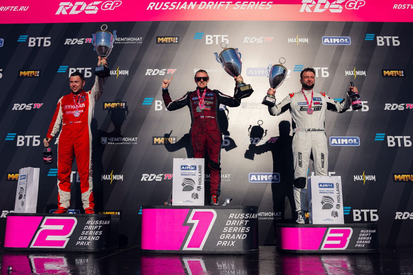 Аркадий Цареградцев начал новый сезон RDS GP с победы на Moscow Raceway ...