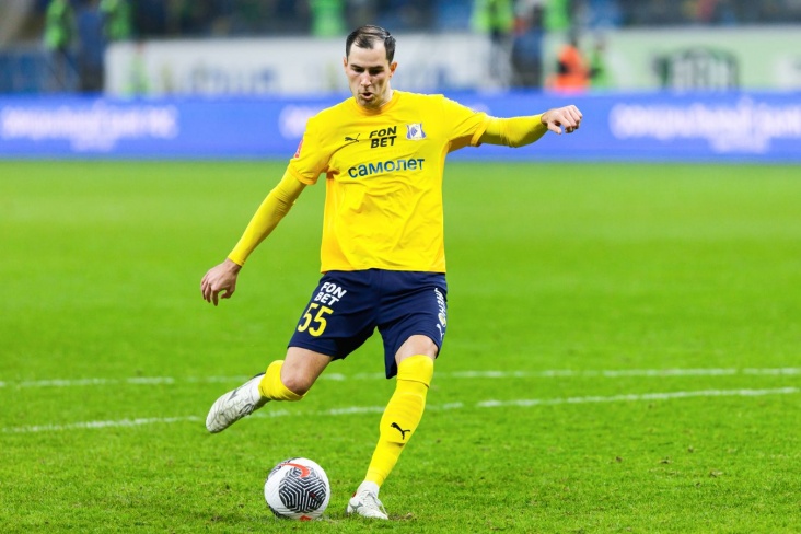 Максим Осипенко забивает больше всех среди защитников в РПЛ и топ-лигах ...